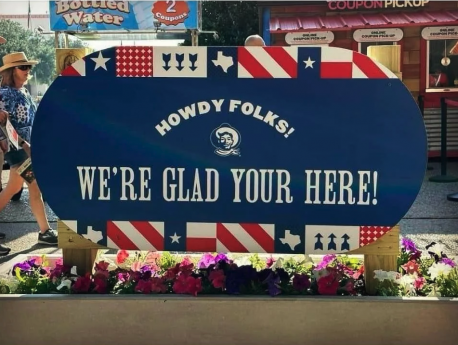 Your or you're? State Fair Texas corrects typo on fair welcome sign ...